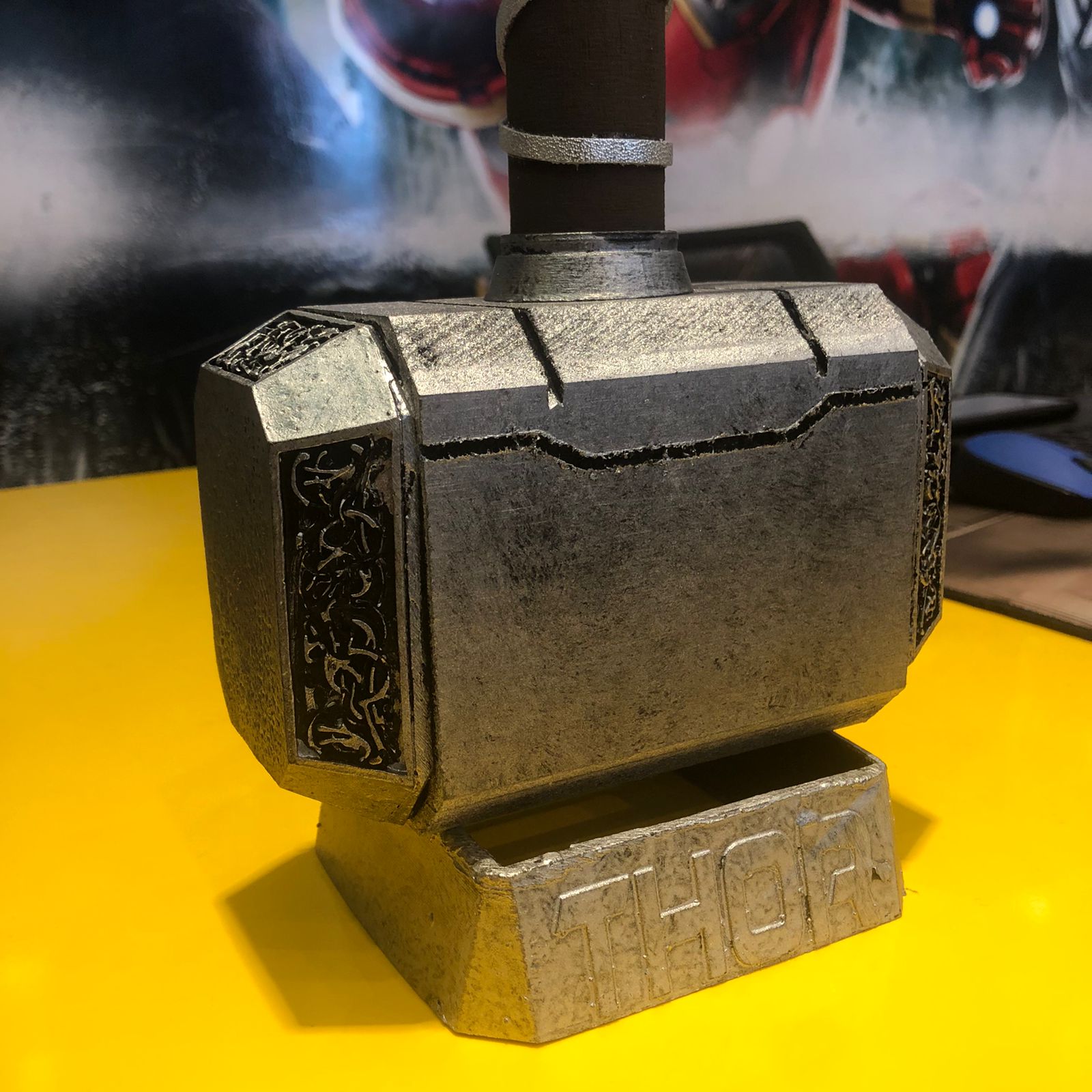 Martelo do Thor pequeno - ZONA DE GEEK